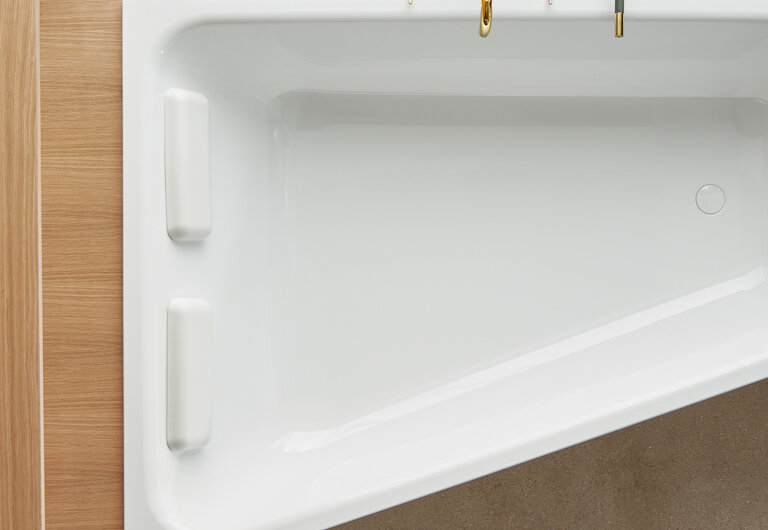 Special bath shapes by Bette